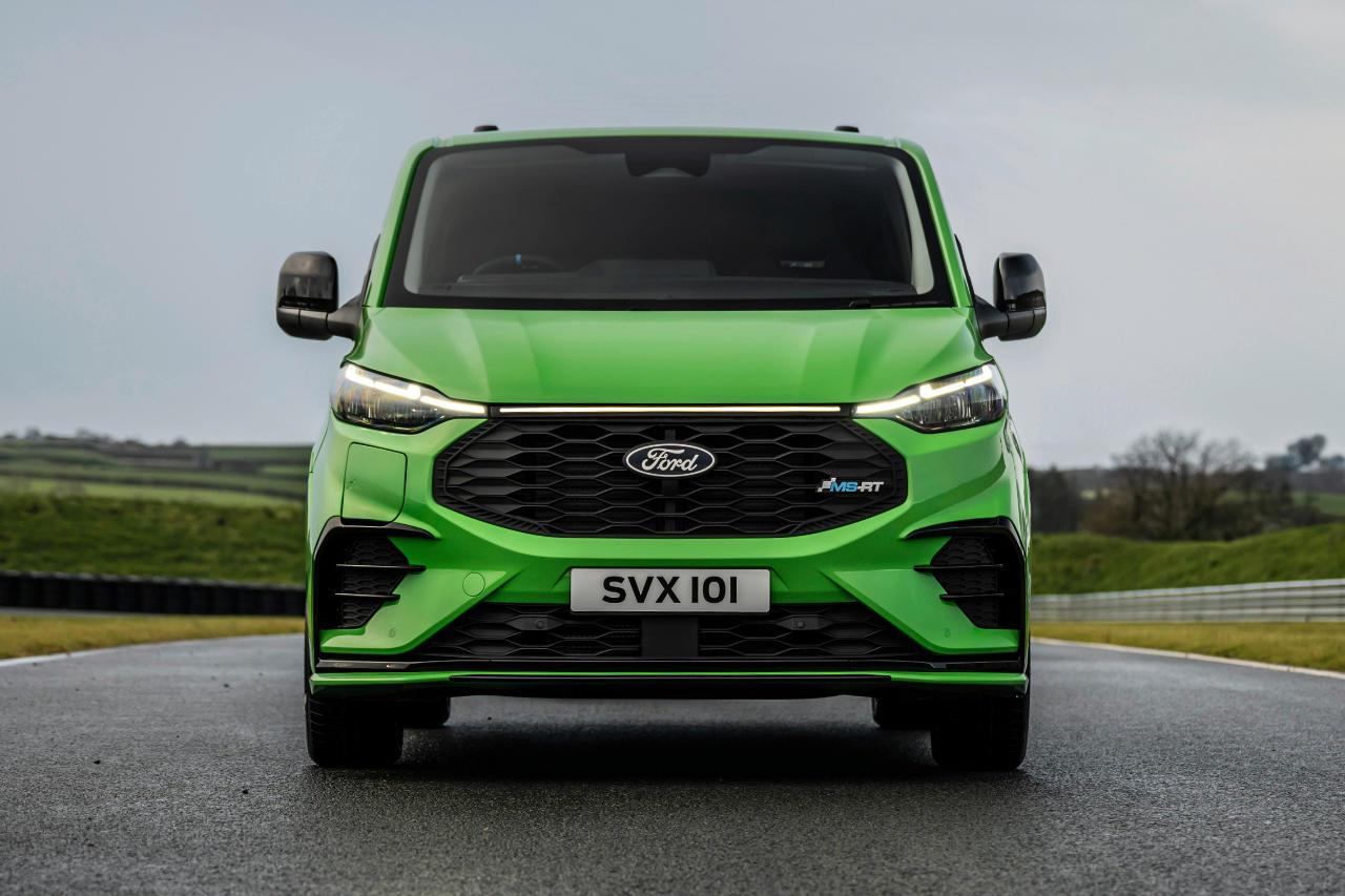 Diaporama et photos - Nouveau Ford Transit Custom MS-RT (2024). Retour ...