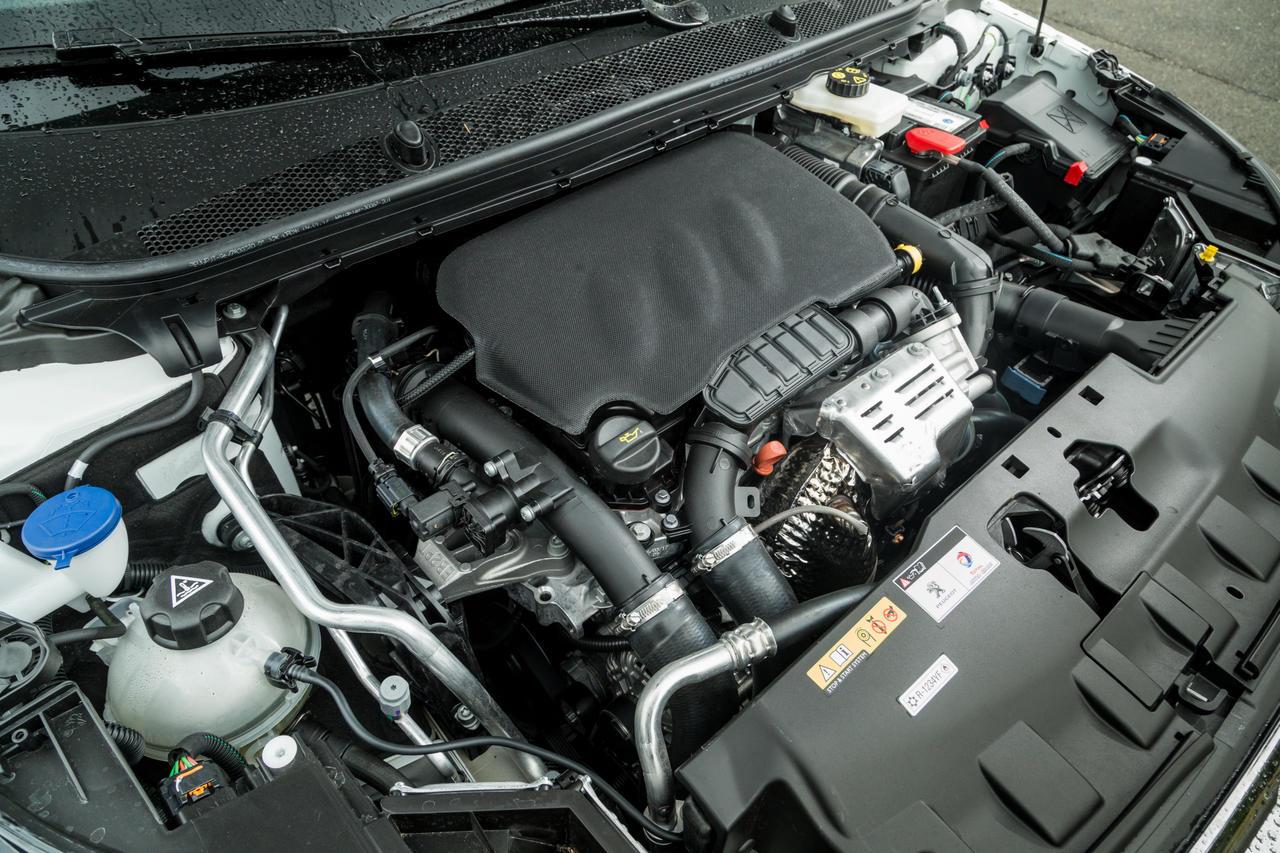 Photo 4 - Moteur 1.2 Puretech 130 dans Peugeot 308 - Moteur 1.2 PureTech Stellantis. Changement ...