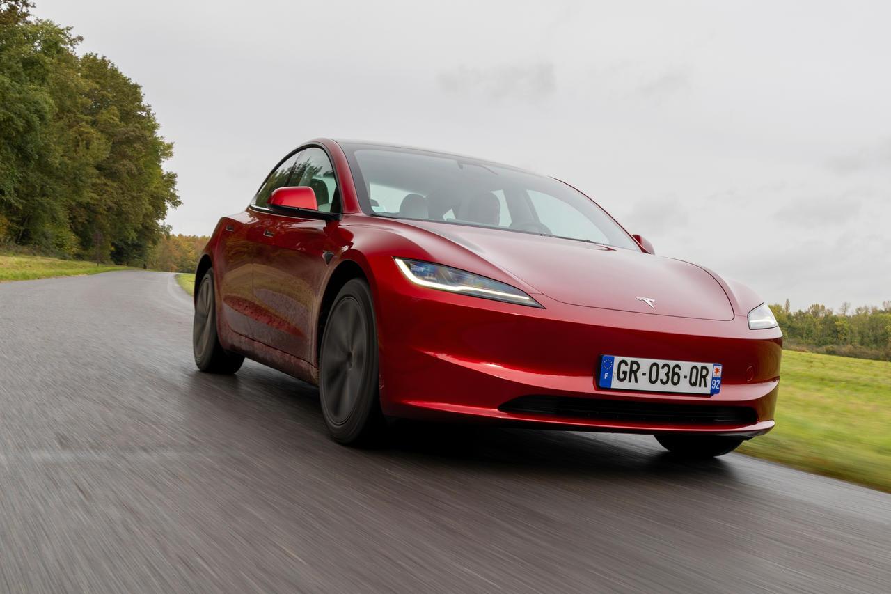 Photo 29 - Tesla Model 3 restylée rouge - Les 30 modèles électriques ...