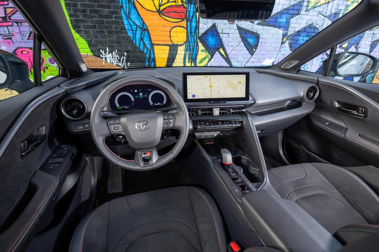 Photo 10 - toyota chr 2024 - Essai Toyota C-HR 200 GR Sport (2024) : l’hybride GTI