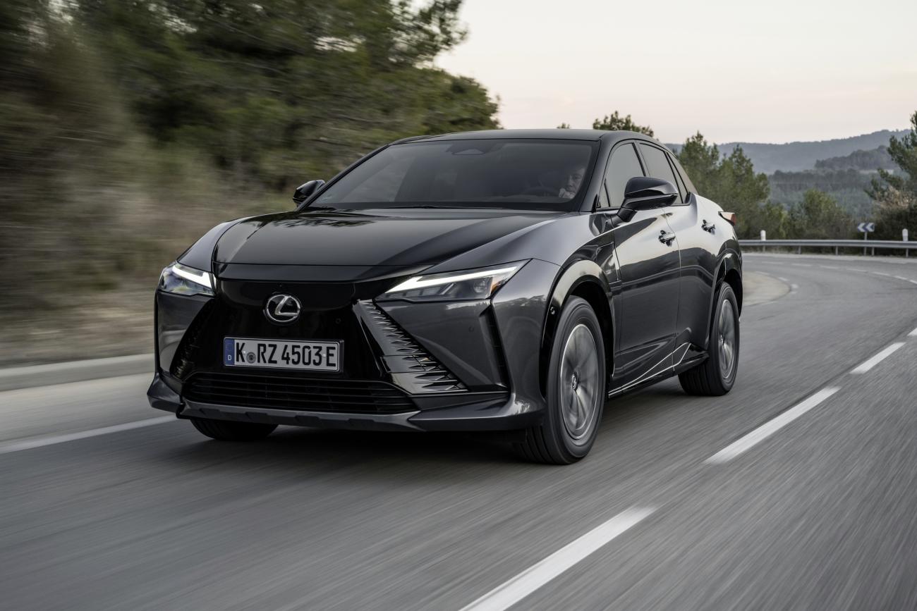 Lexus RZ (2024). Spectaculaire baisse des prix pour le crossover électrique