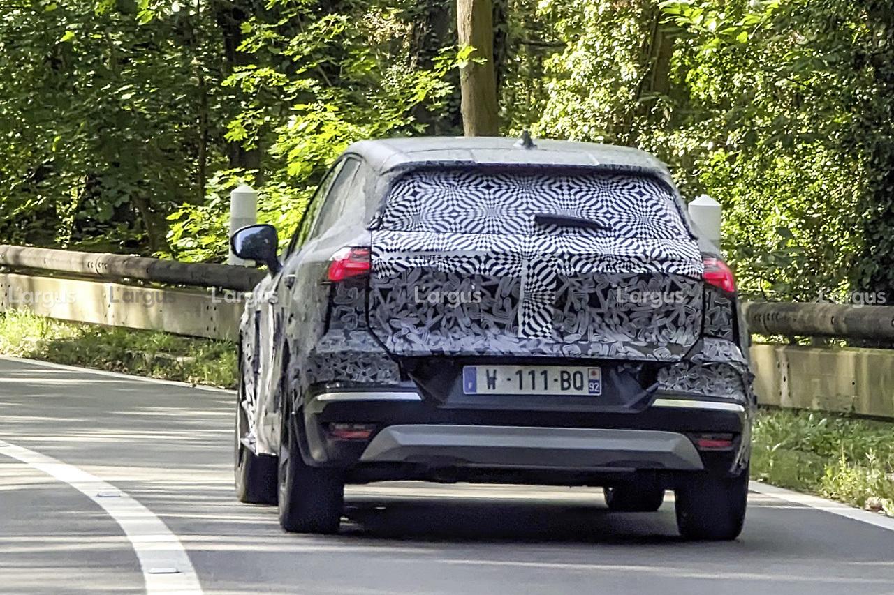 Renault Symbioz (2024). 1res photos de la nouvelle version longue