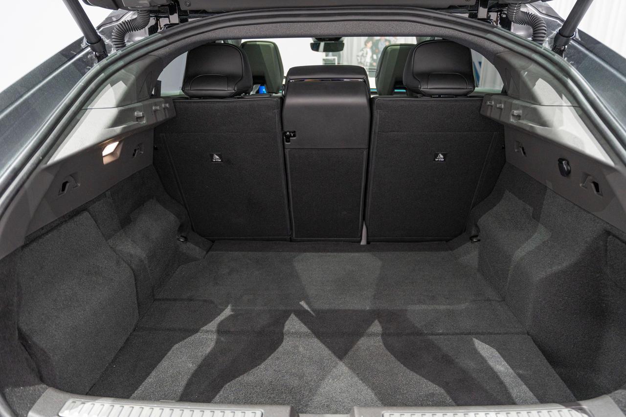 Photo 35 - Il n'y a pas de plancher de coffre modulable. La capacité de ...