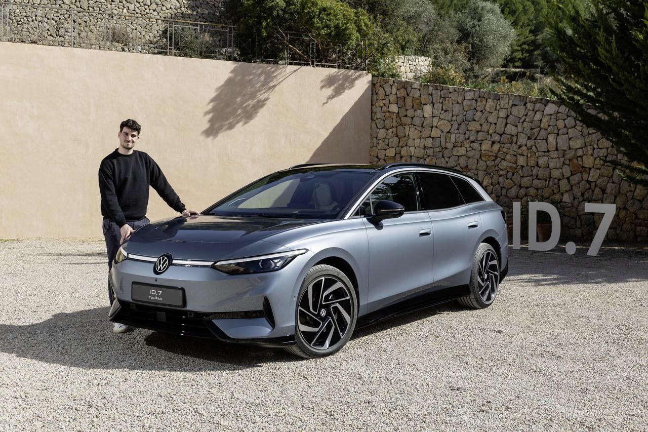 Volkswagen ID.7 Tourer (2024). À bord de la déclinaison break de la berline électrique
