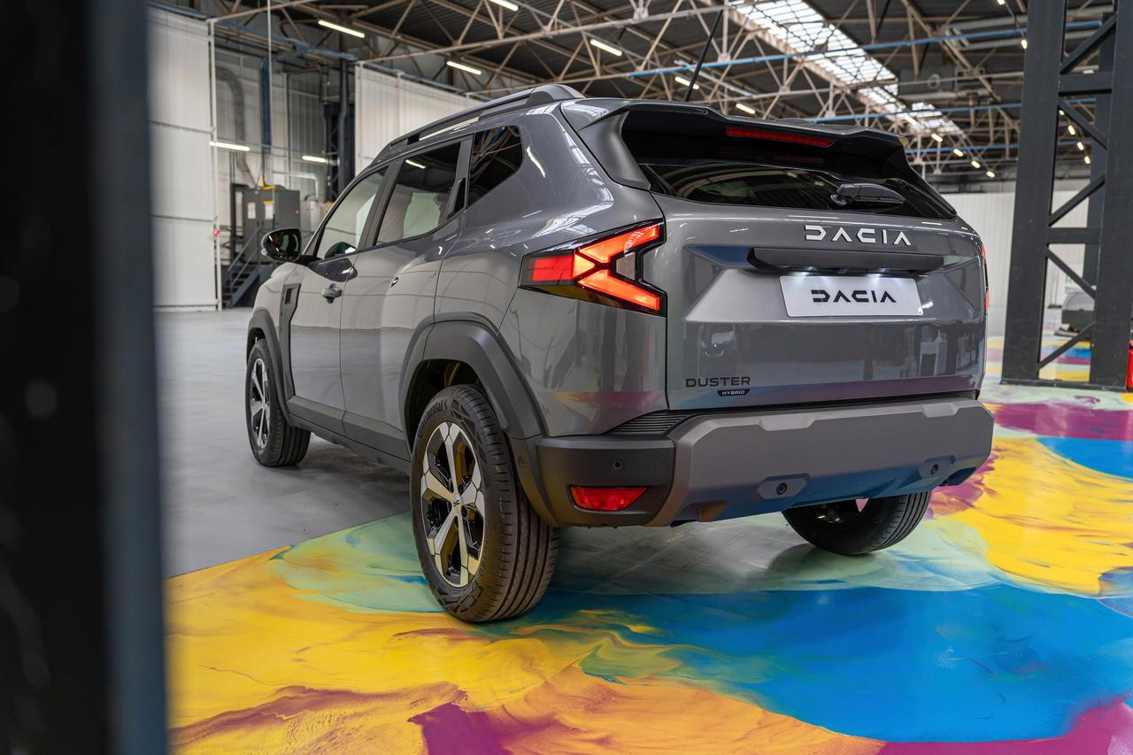 Diaporama et photos - Dacia au Salon de Genève 2024 avec les Duster ...