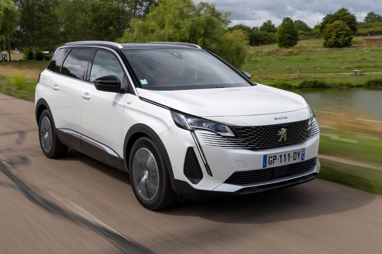 Photo 5 - Peugeot 5008 (2024). Notre avis sur le nouveau SUV électrique et hybride à 7 places