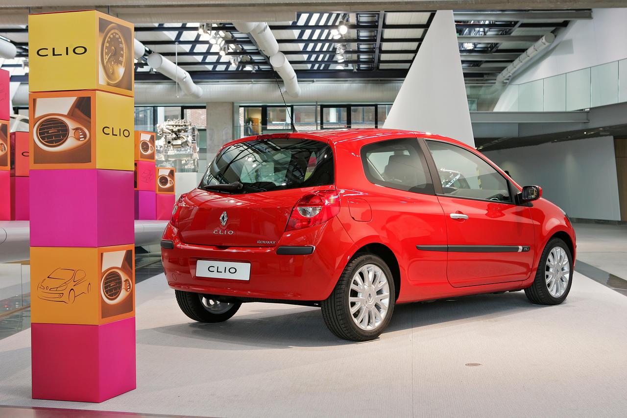 Photo 20 - renault clio 3 rouge phase 1 - Guide d’achat : quelle ...