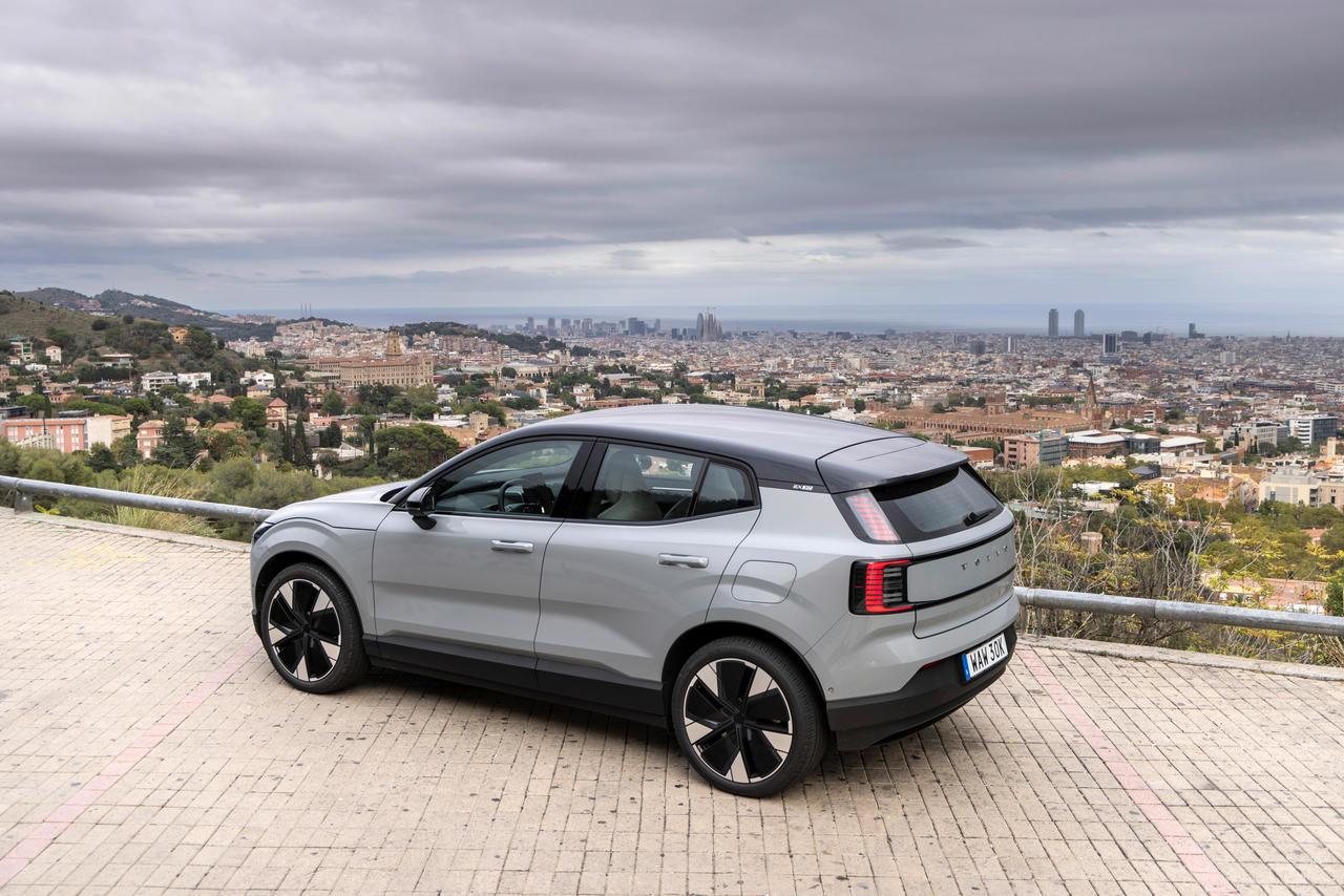 Essai Volvo EX30 (2024) : quelle autonomie réelle pour le petit SUV ...