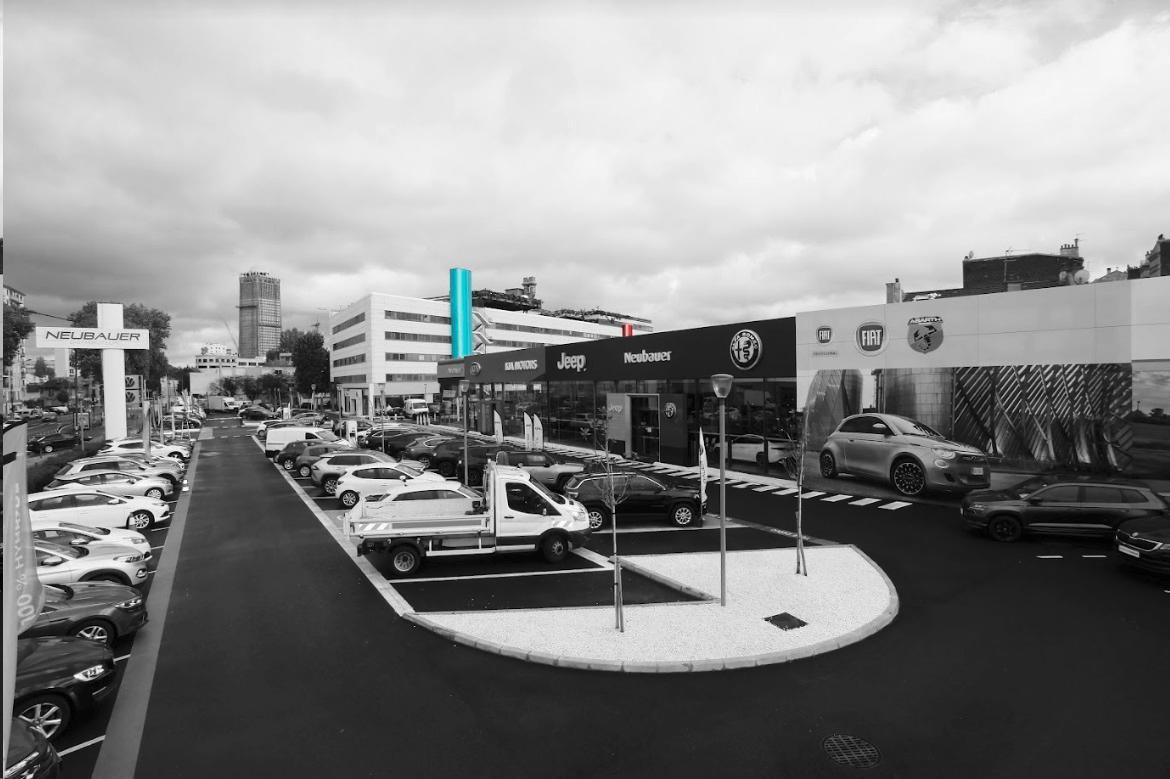 Diaporama et photos - Neubauer se renforce dans le deux-roues et change ...