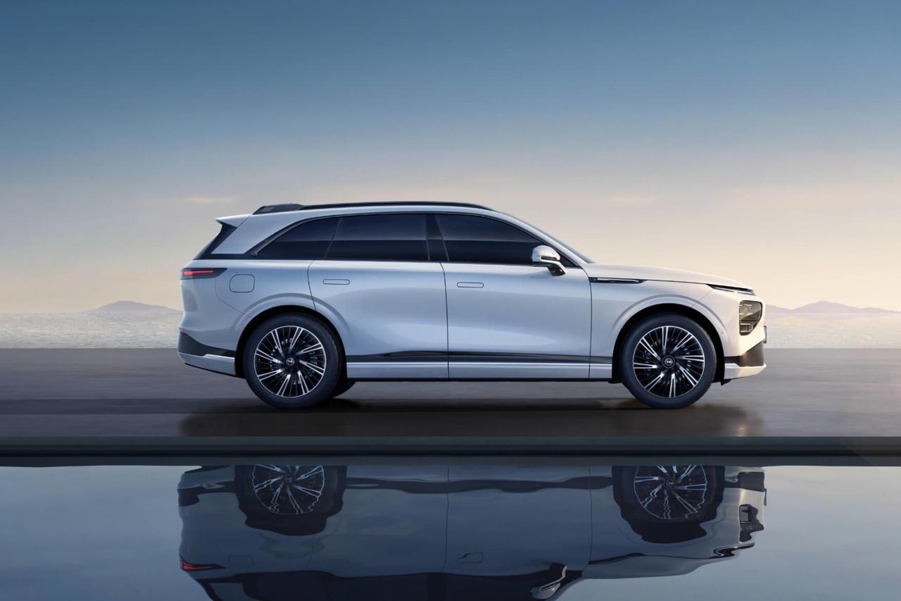 Photo - Xpeng G9 dimensions - Xpeng G9 (2024). Le grand SUV électrique chinois arrive en France