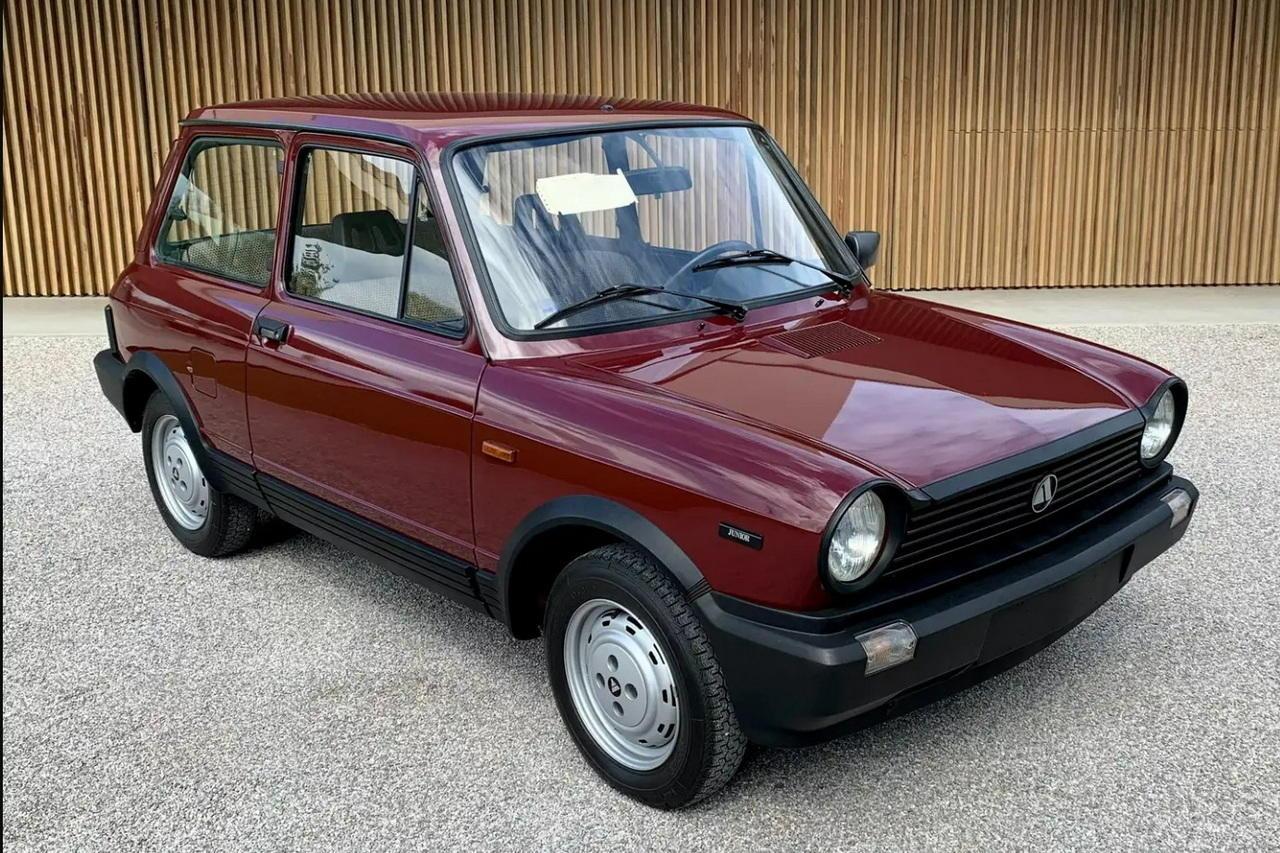 Diaporama et photos - Une Autobianchi A112 avec seulement 300 km au compteur | L'Argus