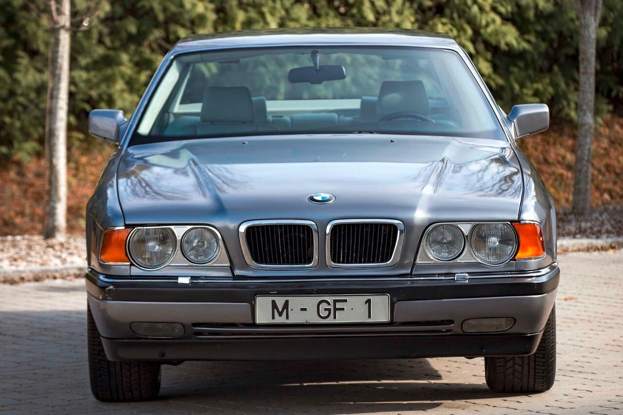 BMW Série 7 (1990). Un second prototype à moteur V16 dévoilé