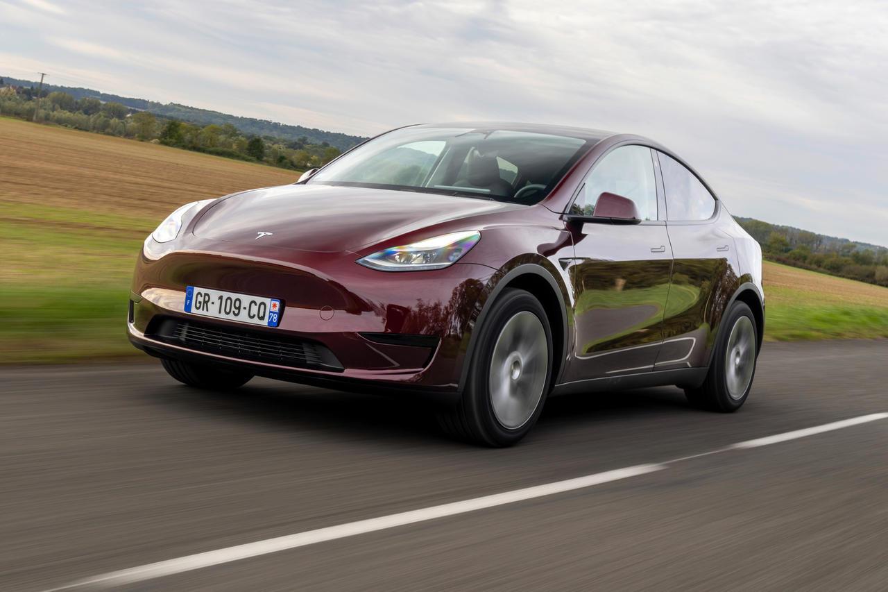 Tesla Model Y (2024). Prix et caractéristiques de la version Grande ...