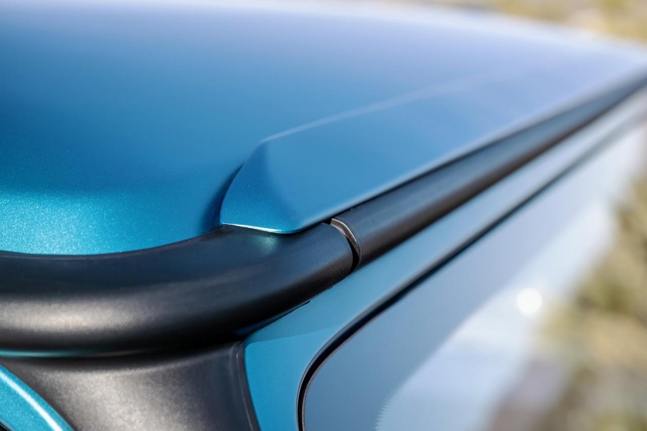 Photo 16 - Cette lèvre de spoiler entre les montants A contribue à ...