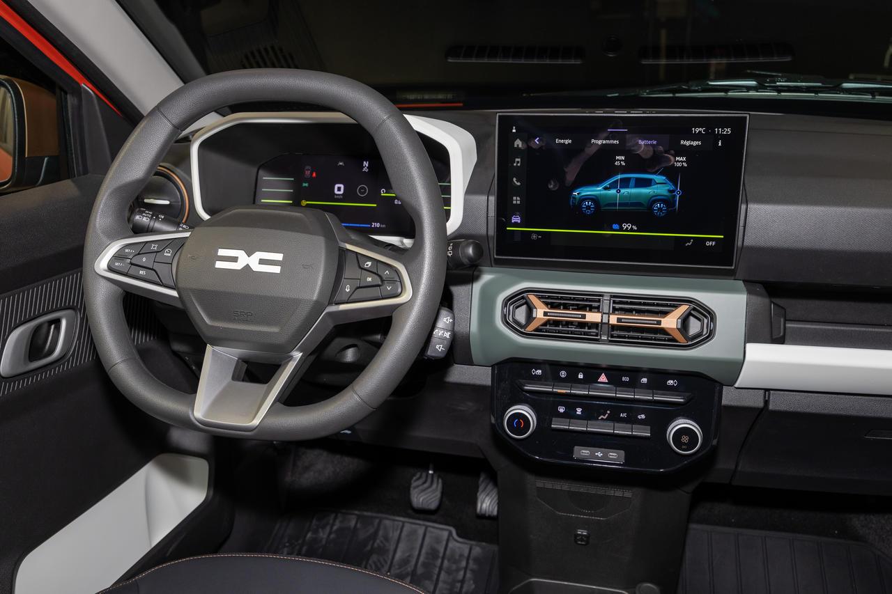 Prix Dacia Spring restylée (2024). La citadine électrique toujours la ...