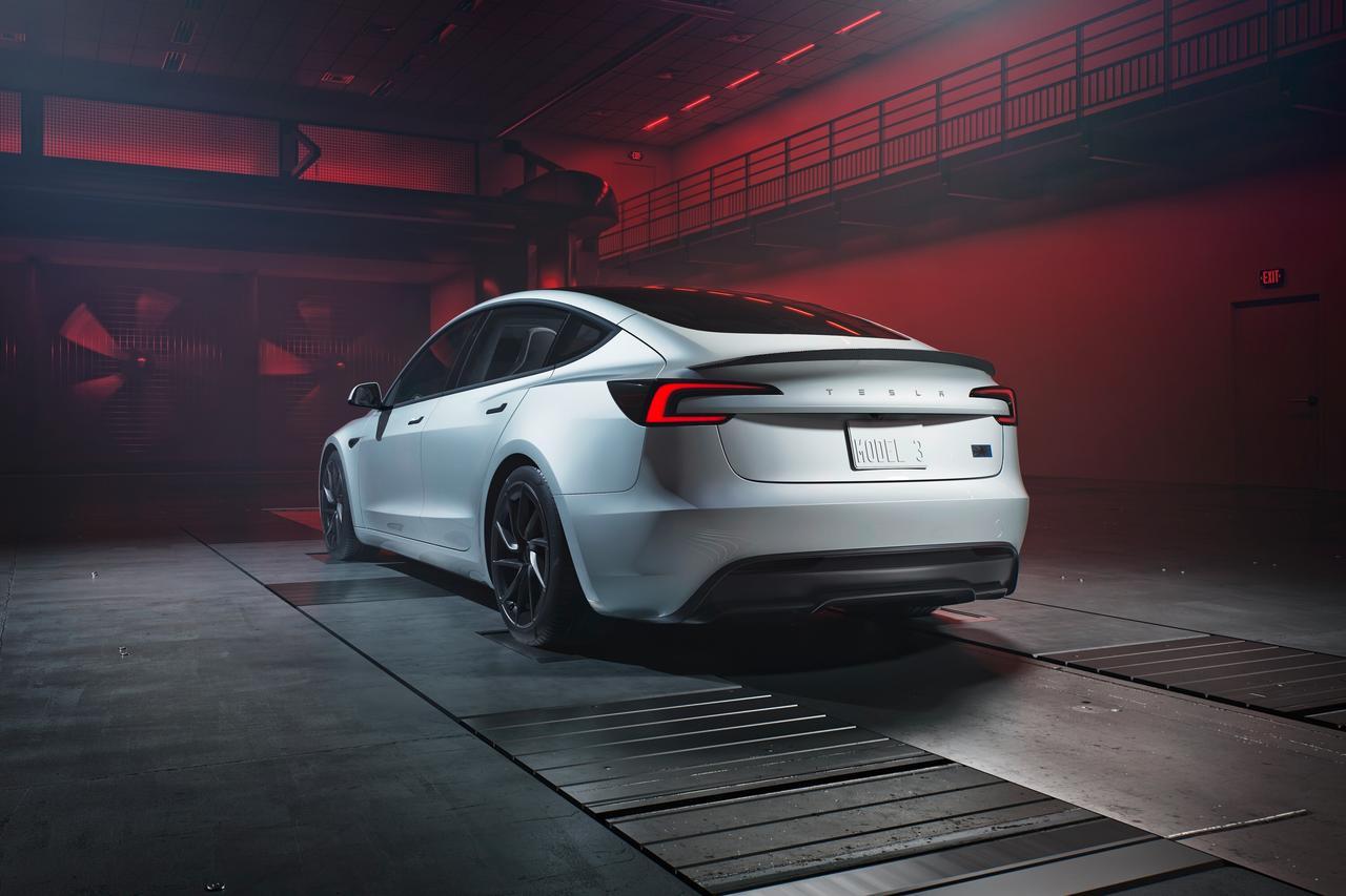 Tesla Model 3 (2024). La berline électrique restylée en version Performance