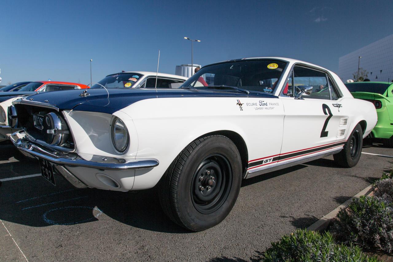 Photo 17 - Mustang Johnny Hallyday - 60 ans de Ford Mustang : 1400 ...