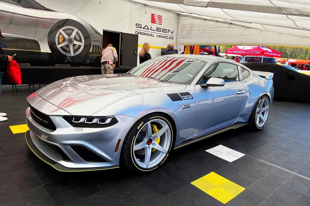 Photo 33 - Ford Mustang Black Label S302 - 60 ans de la Ford Mustang ...