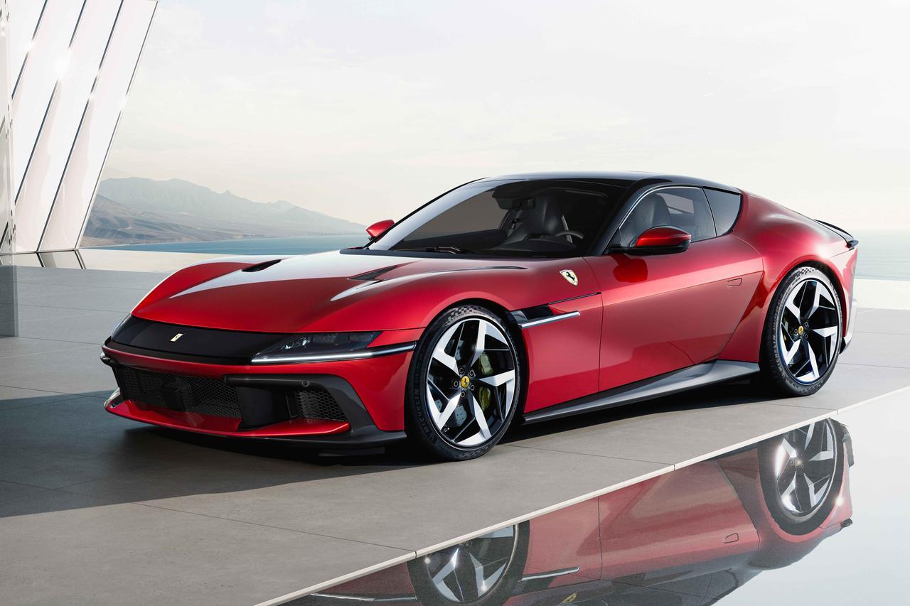 Nouvelle Ferrari 12Cilindri (2024). Un V12 de 830 ch pour la ...