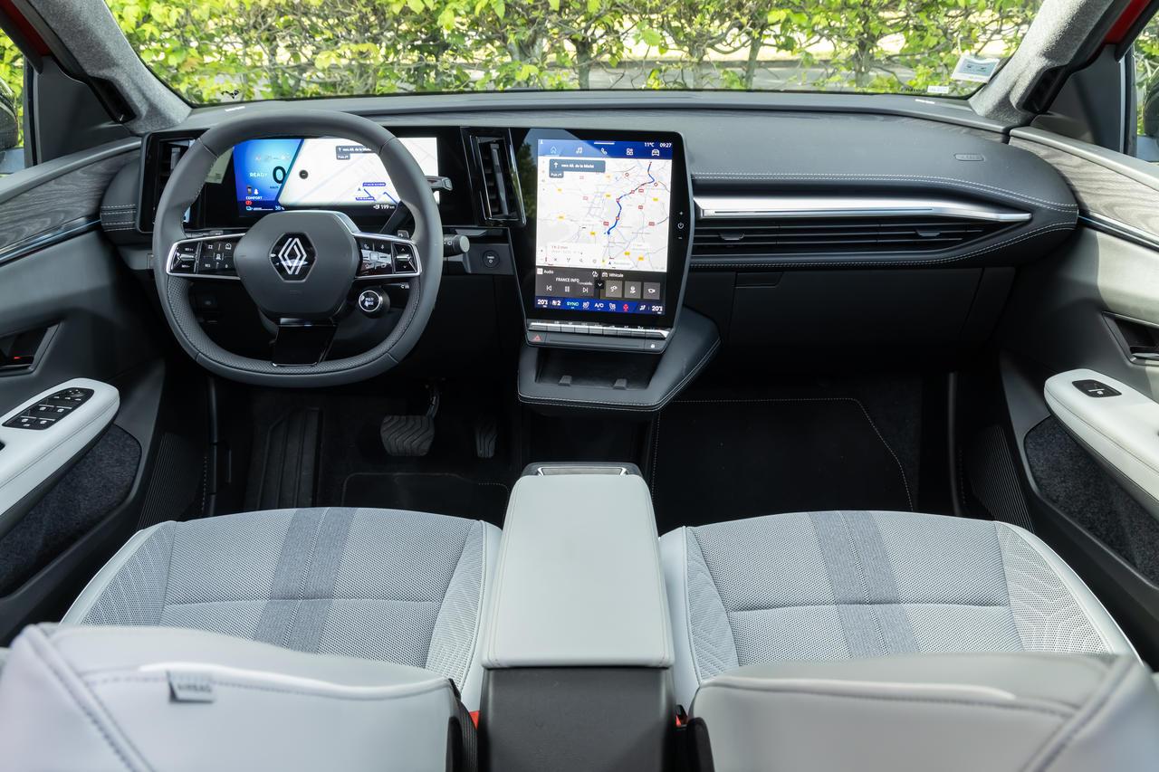 Photo 13 - Intérieur renault Scénic Iconic - Essai Renault Scénic E ...