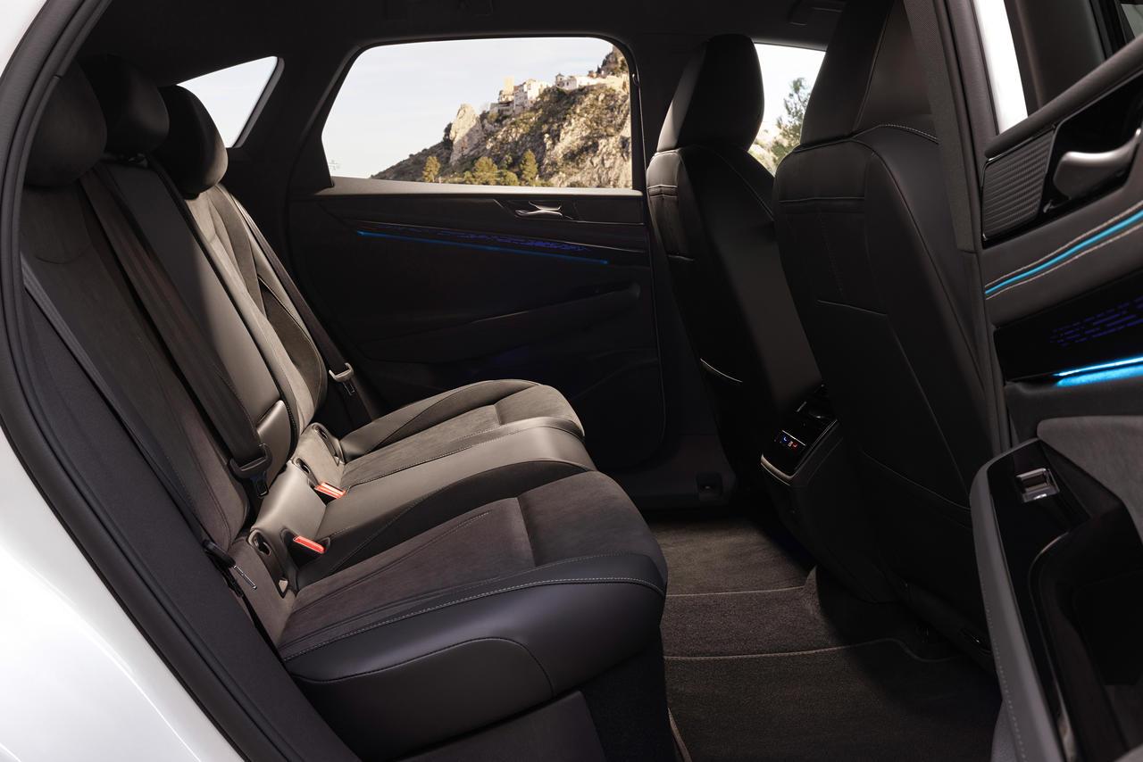 Photo 20 - volkswagen ID.7 Pro style exclusive 2023 intérieur places ...