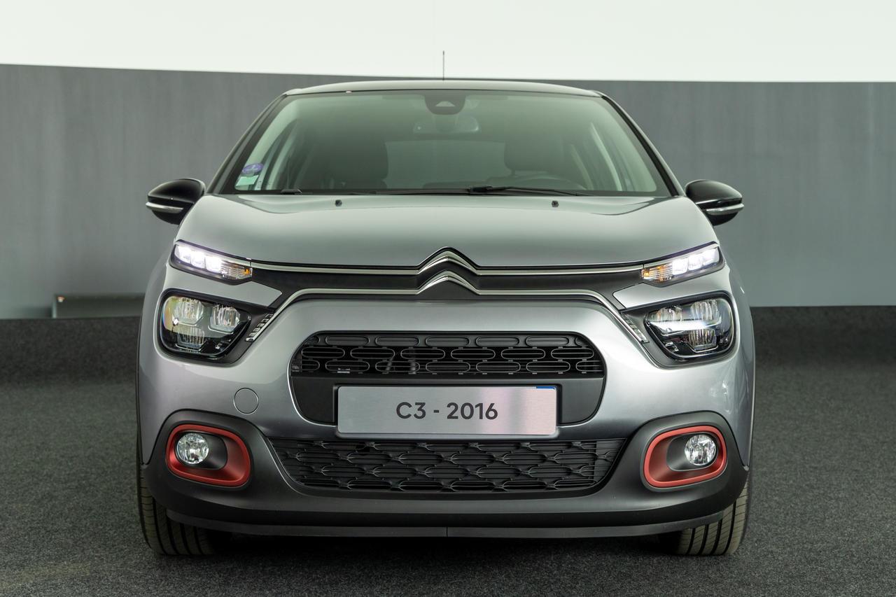 Photo 4 - La C3 respectait le design tout en rondeur de ses aïeule ...