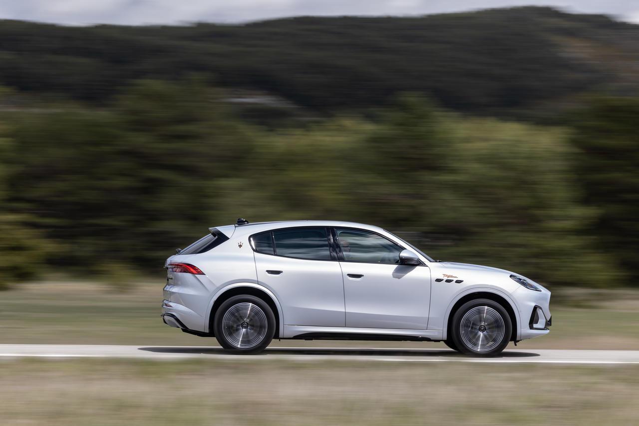 Essai Maserati Grecale Folgore (2024). Notre avis sur le SUV Maserati ...