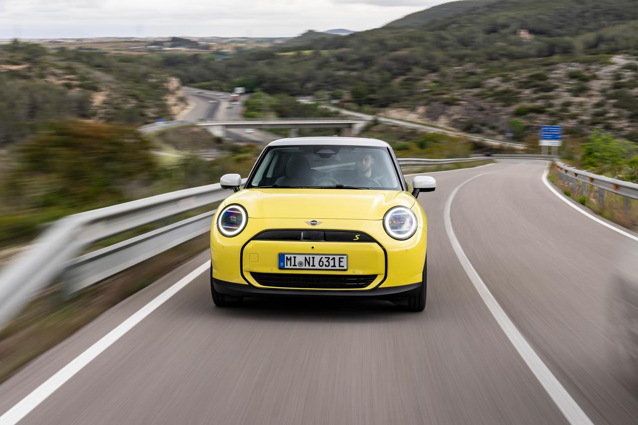 Photo 4 - mini electrique 2024 autonomie - Essai Mini Cooper SE 2024 ...