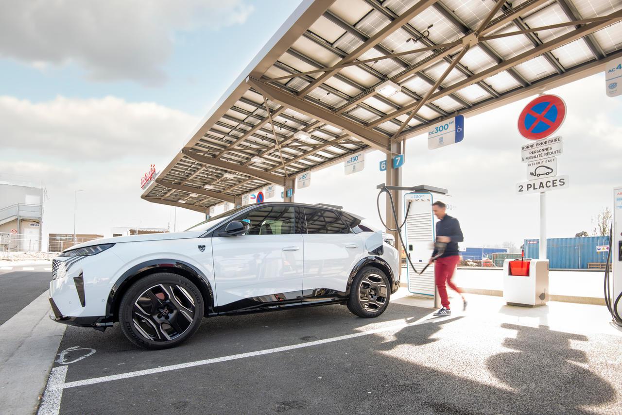 Peugeot 3008 électrique : quelle est la vraie autonomie du nouveau SUV