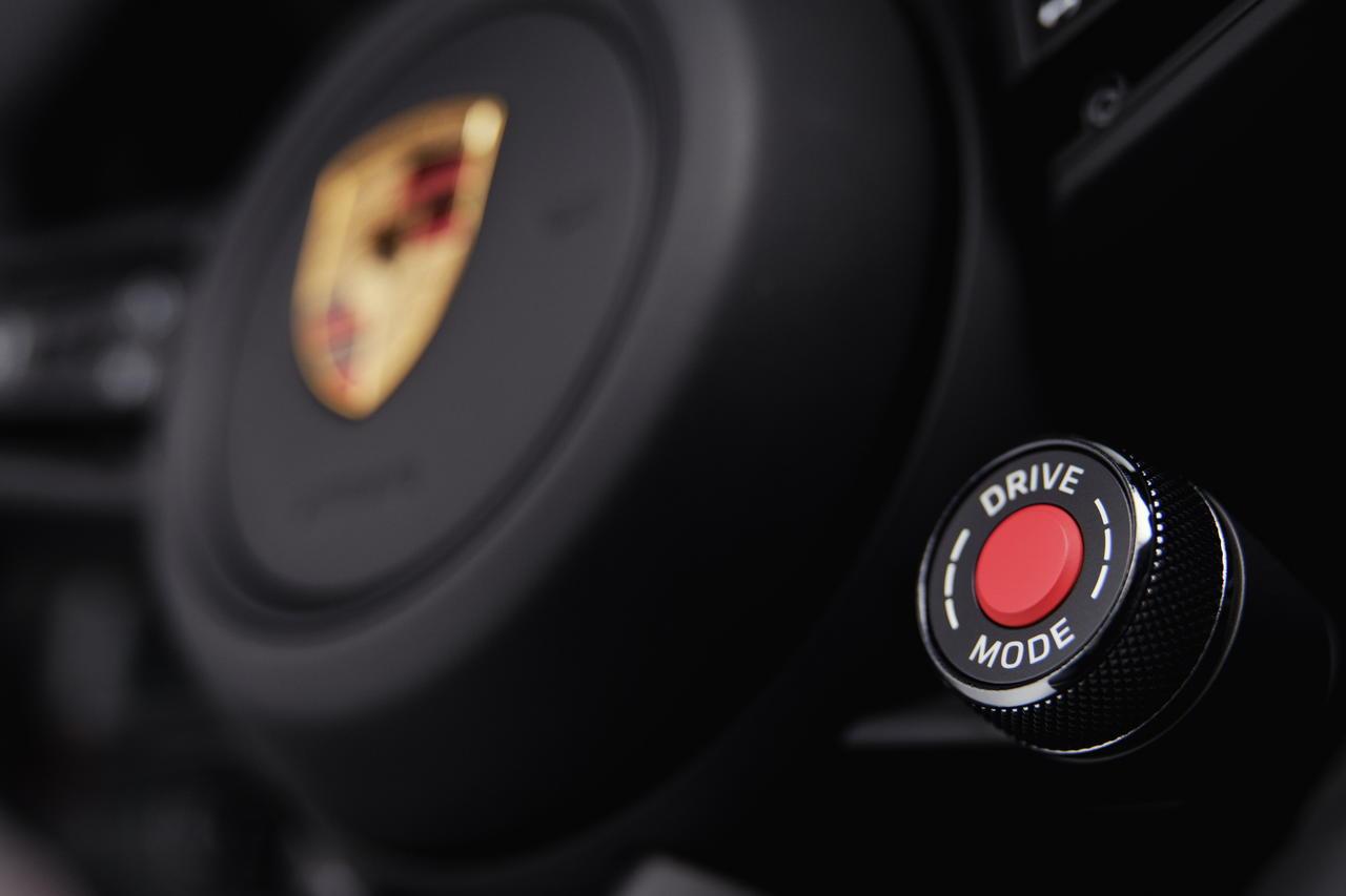 Photo 20 - Le sélecteur de modes de conduite prend toujours la forme d ...