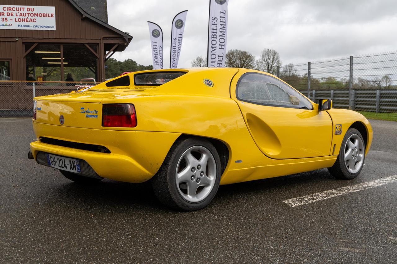 Photo 5 - Hommell Berlinette Echappement jaune - Hommell Berlinette. La ...