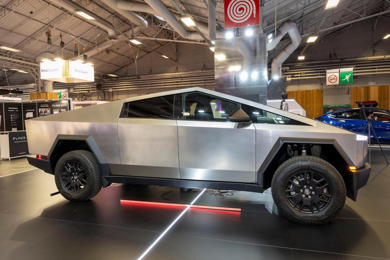 Photo 6 - Long de 5,69 m, large de 2,21 m et haut de 1,79 m, le ...