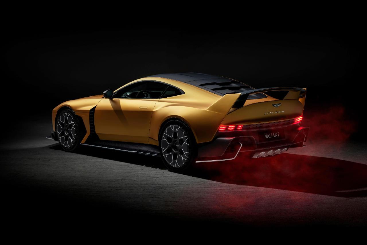 Photo 4 - Les jantes de 21 pouces sont recouvertes par d'enjoliveurs ...