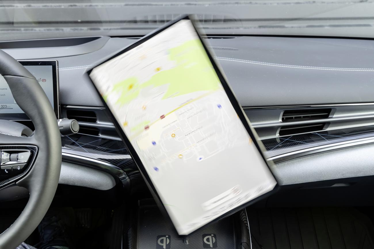 Photo 20 - Ecran tactile BYD tournant - Tesla Model 3 vs BYD Seal : l ...