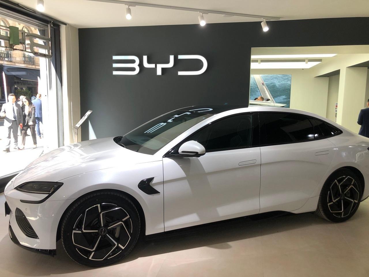 Le groupe de distribution chinois Harmony Auto arrive en France avec la ...