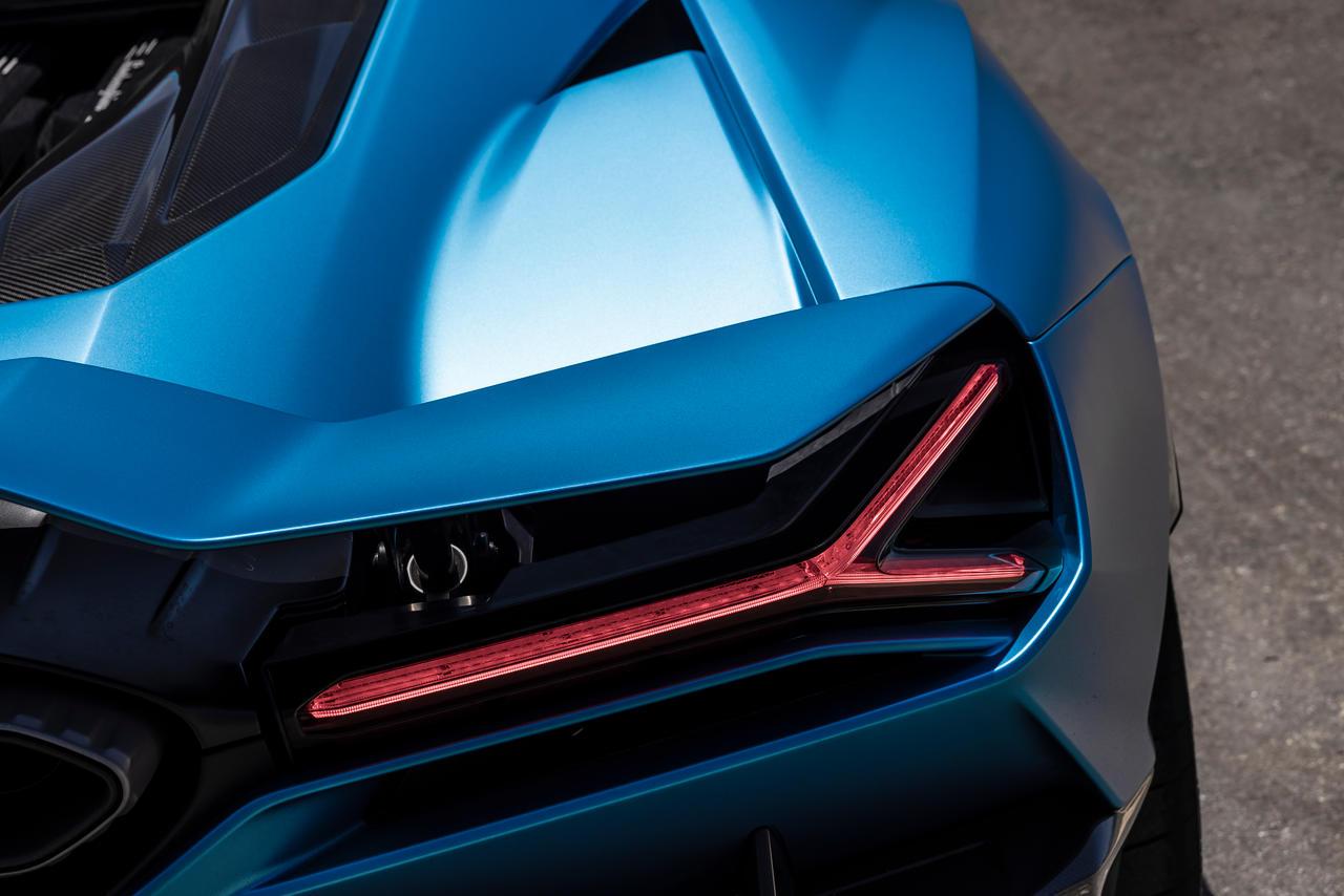 Photo 11 - Malgré l'inflation du nombre de supercars, la Revuelto reste l'une des plus ...