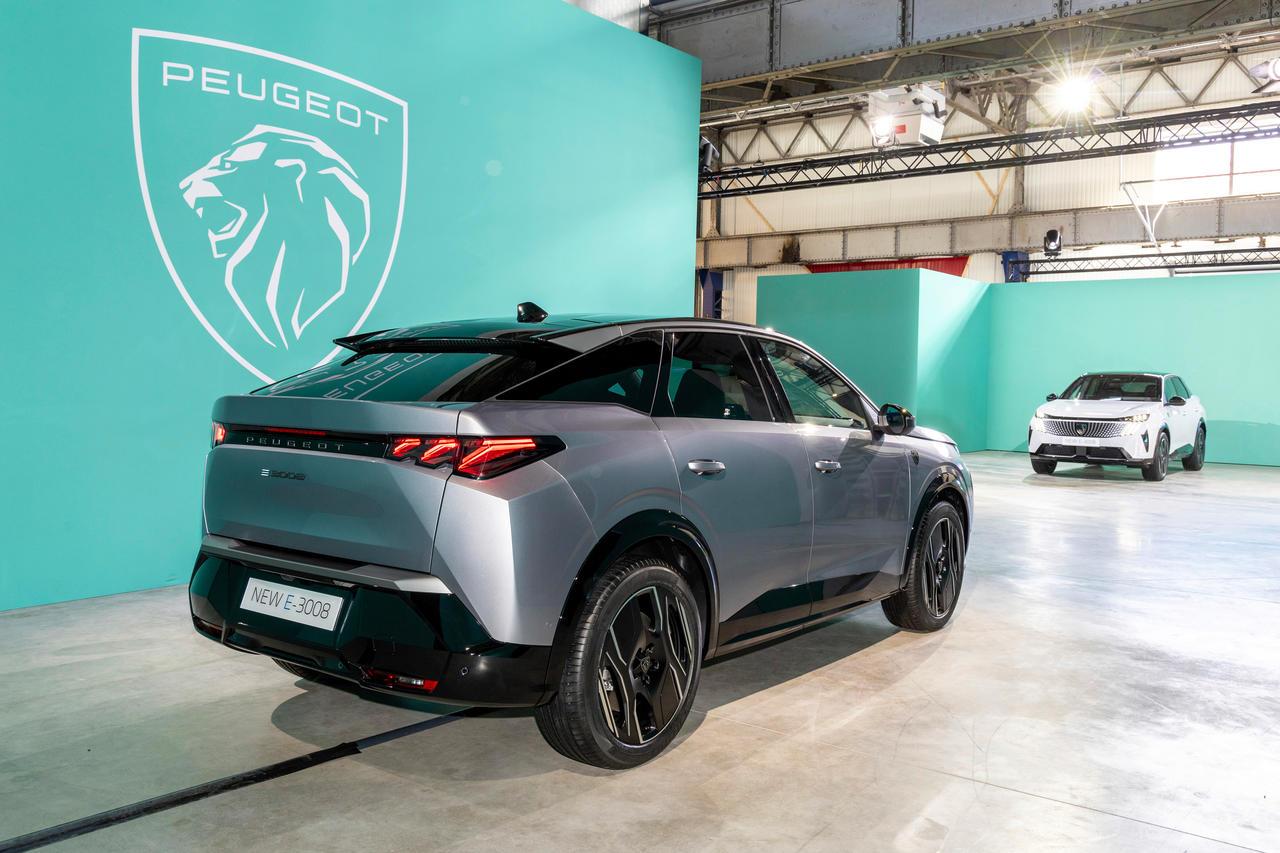 Diaporama et photos - Prix Peugeot 3008 et e-3008 (2024). La gamme électrique, hybride et PHEV ...