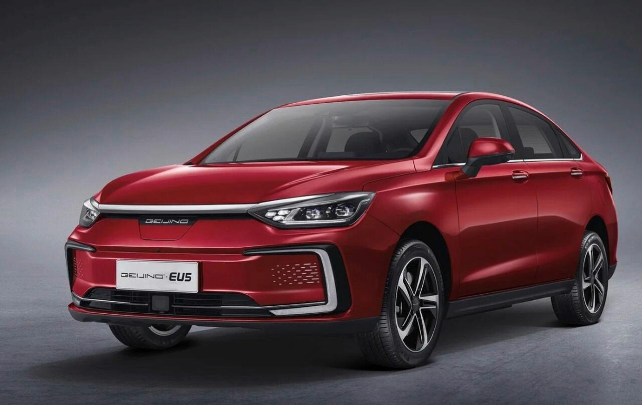 Photo 2 - beijing eu5 - Le groupe Baic bâtit le réseau de distribution ...