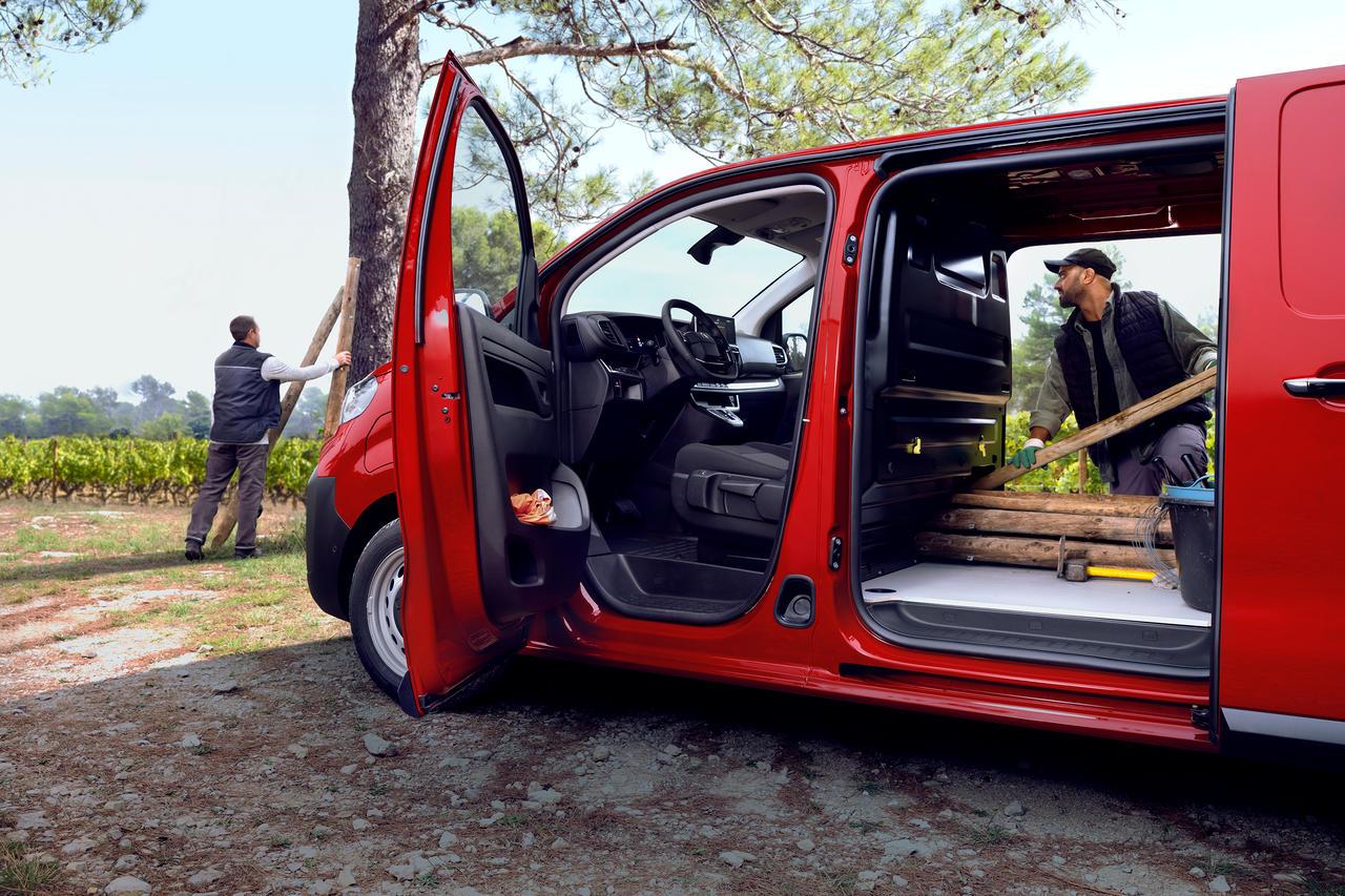 Prix Citroën Jumpy restylé (2024). Tarifs et gamme du fourgon aux chevrons