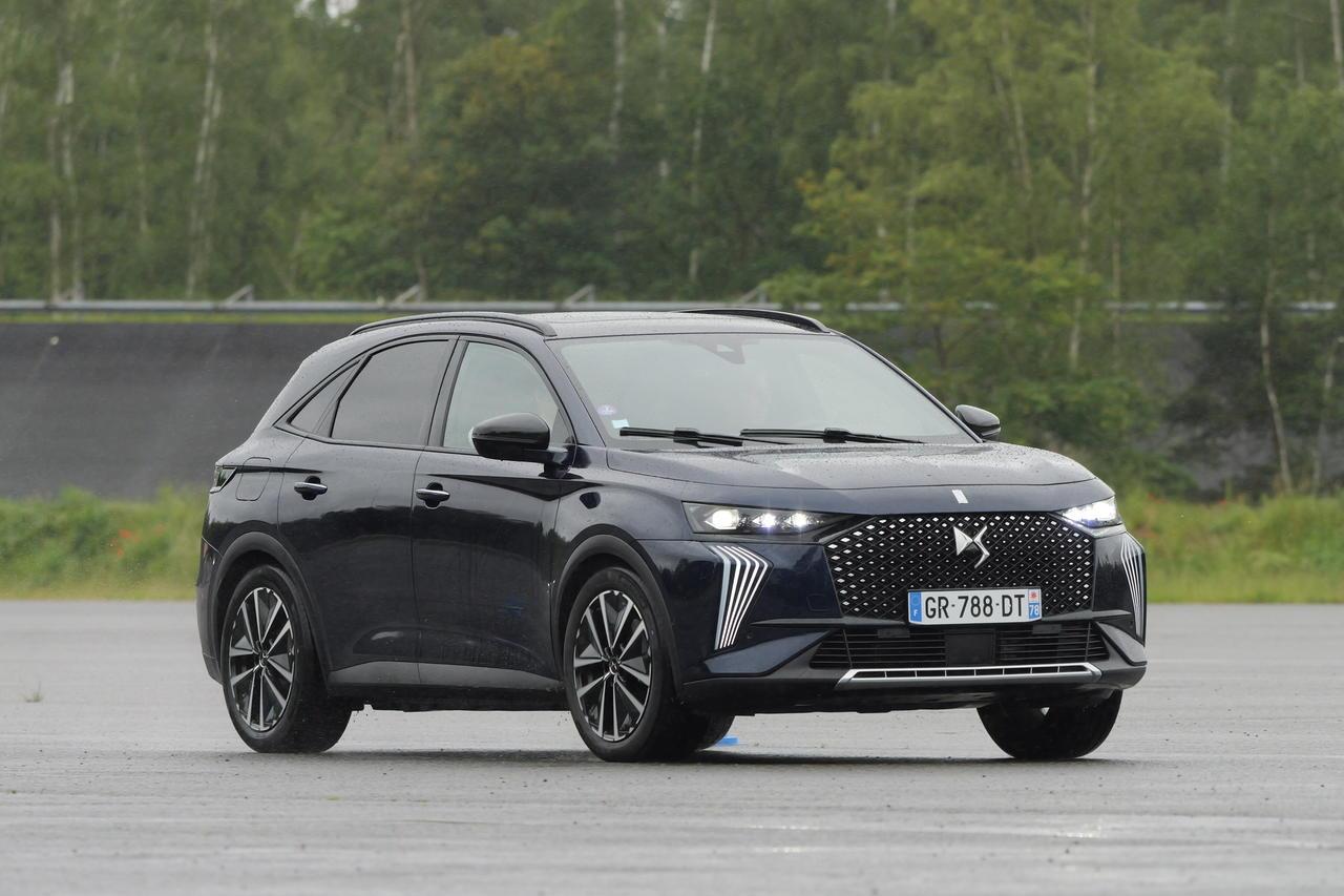 Photo 8 - DS7 vauban 2024 - Essai DS7 Vauban (2024) : le SUV hybride et blindé