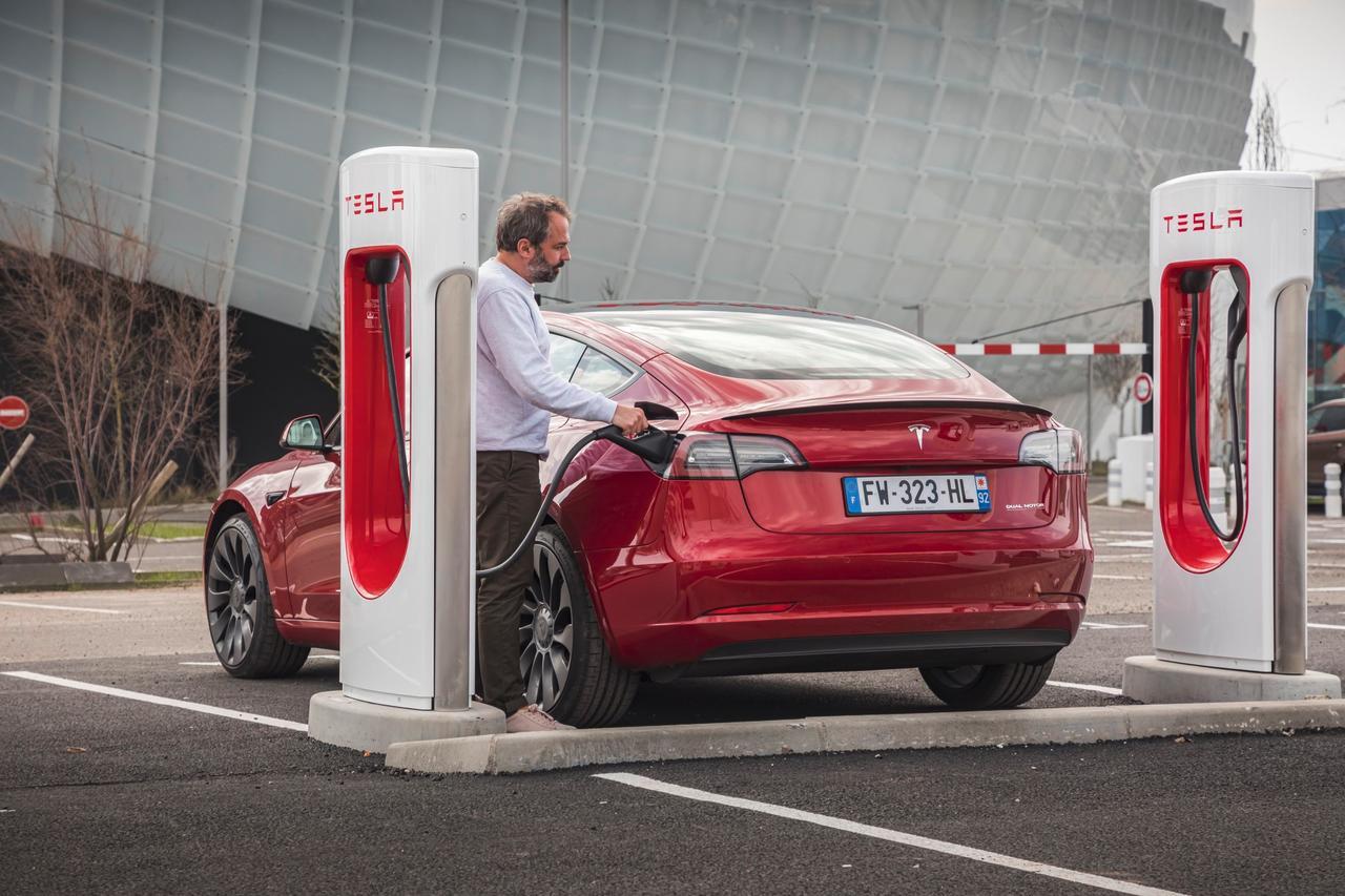Voiture électrique : comment payer aux bornes de recharge