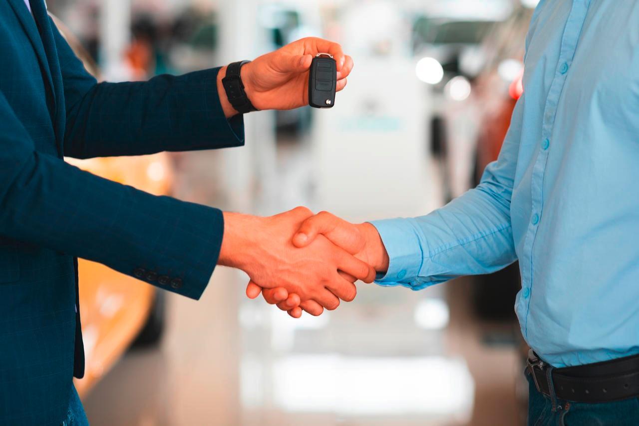 Voitures électriques à 100 € par mois : tout savoir sur le leasing social