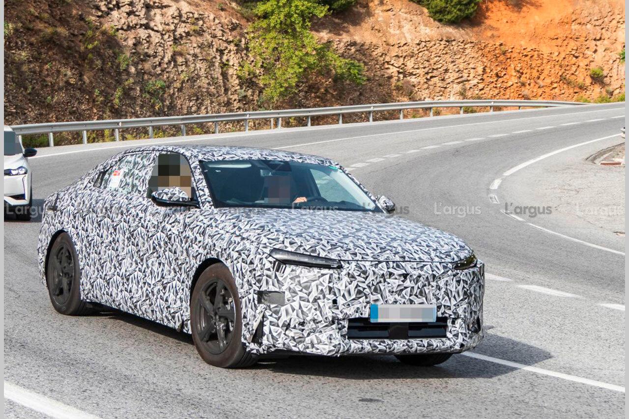 Diaporama et photos - DS 8 (2025). Le crossover électrique, remplaçant ...