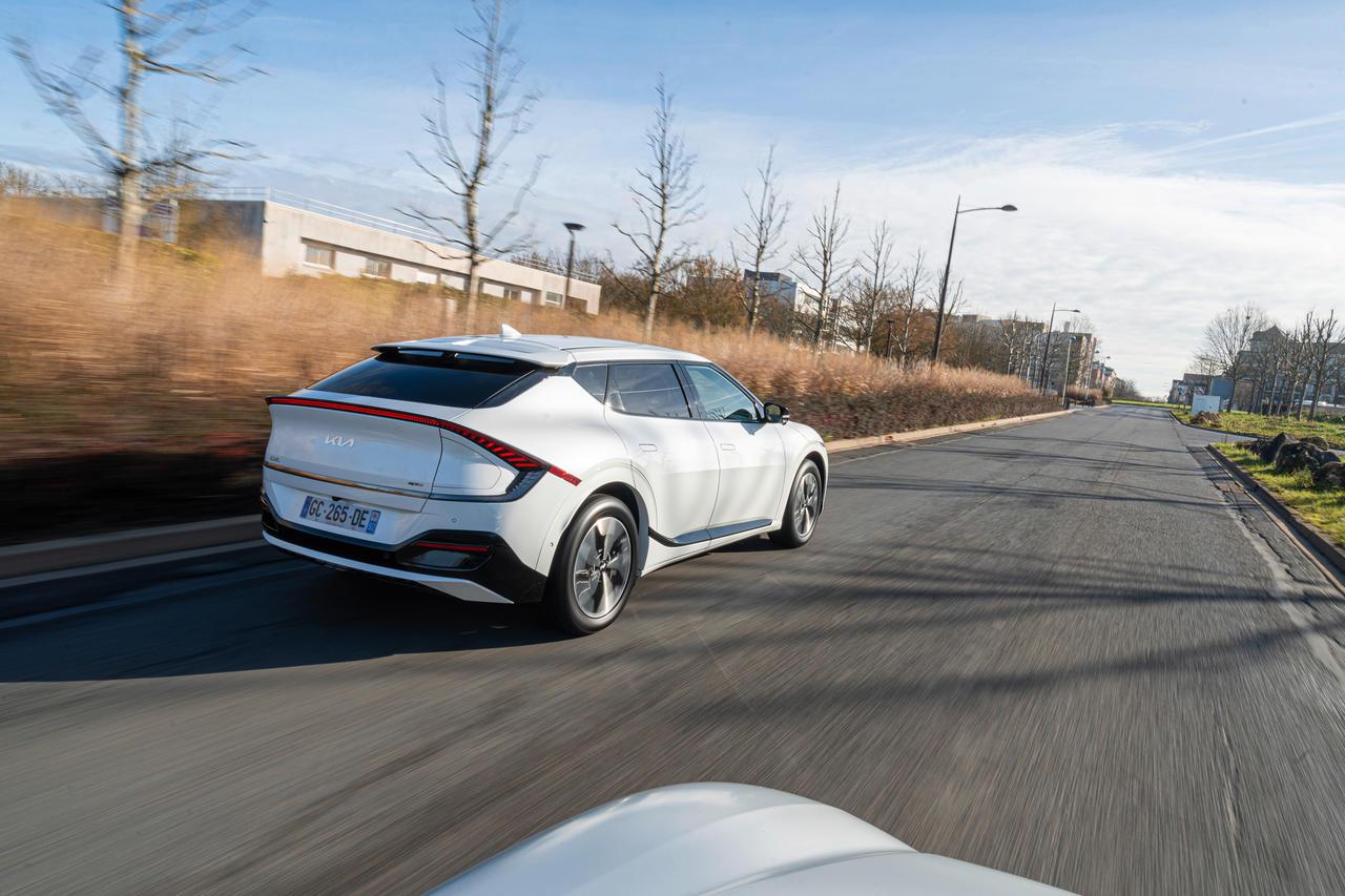 Photo - N° 30 - Kia EV6 : 1 213 immatriculations (- 18,4 %) - Les 30 voitures électriques neuves ...