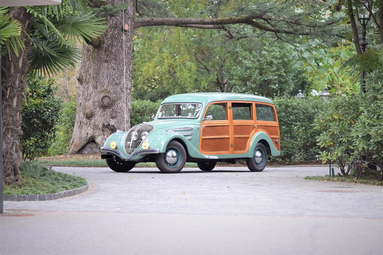 Photo 2 - Peugeot 402 B break 1939 break woody bois - Peugeot. La saga ...
