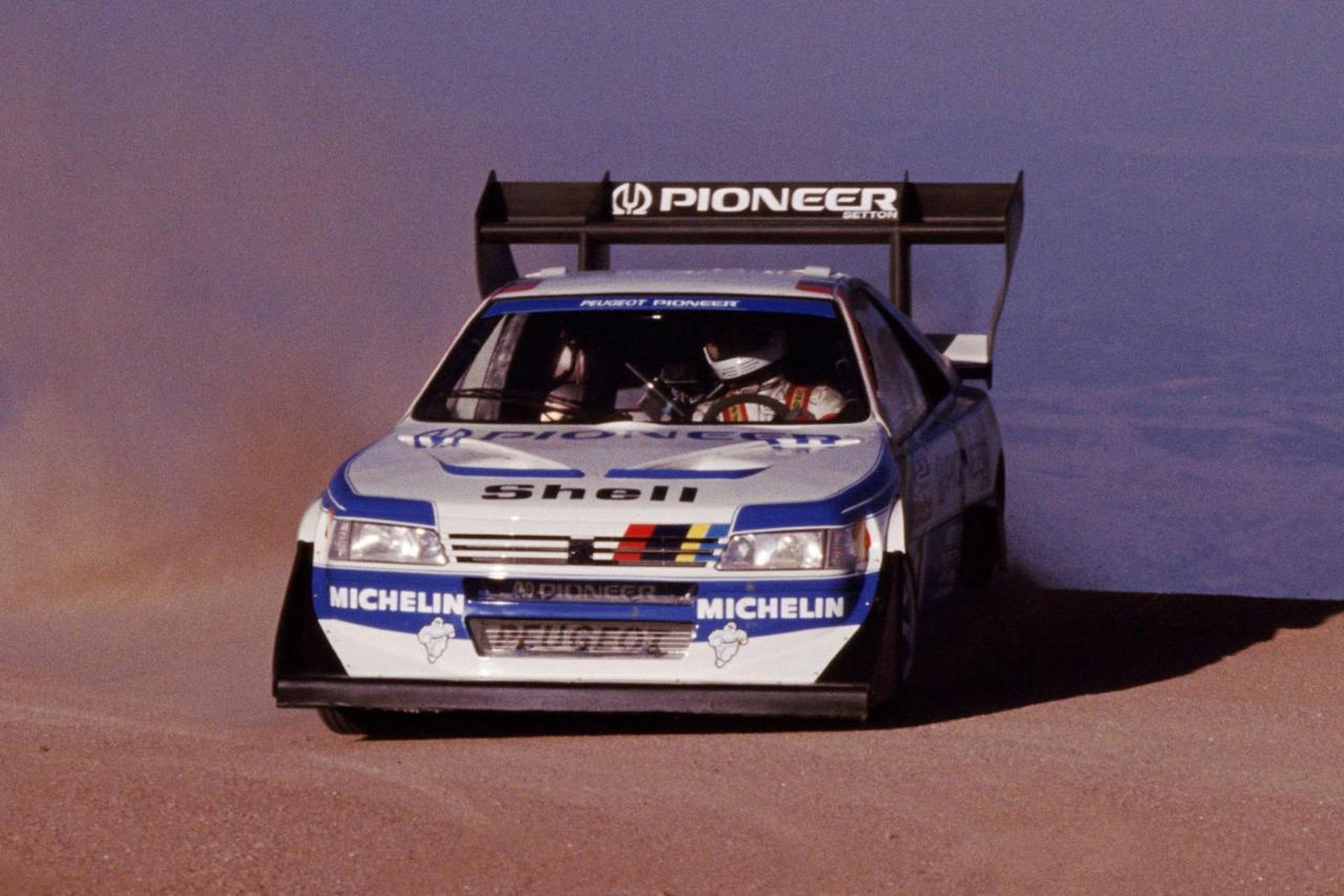 Diaporama et photos - Peugeot 405 T16. Un des premiers exemplaires de la berline sportive à ...