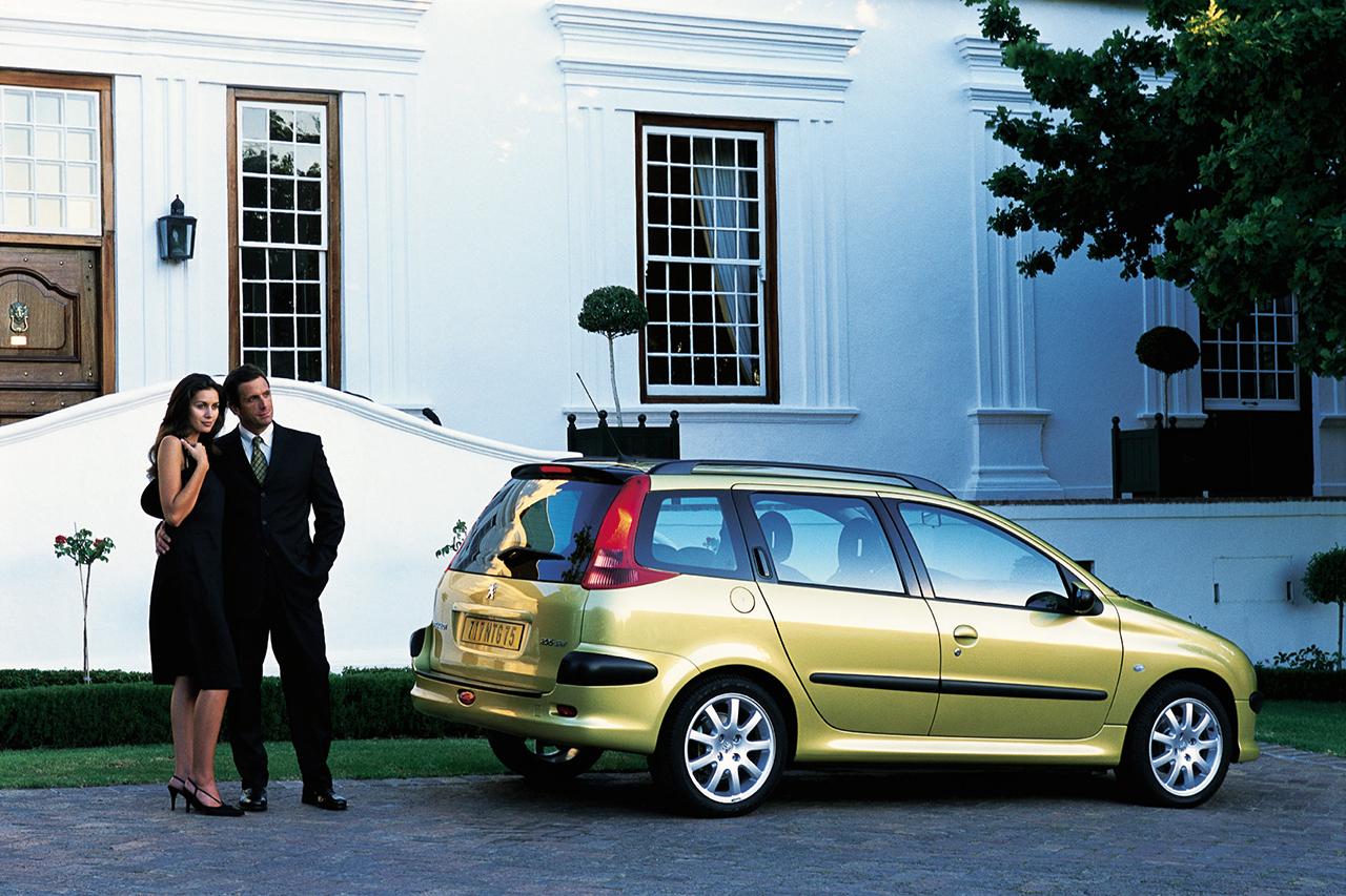 Photo 20 - Peugeot 206 SW - Peugeot. La saga des breaks de 1939 à nos jours