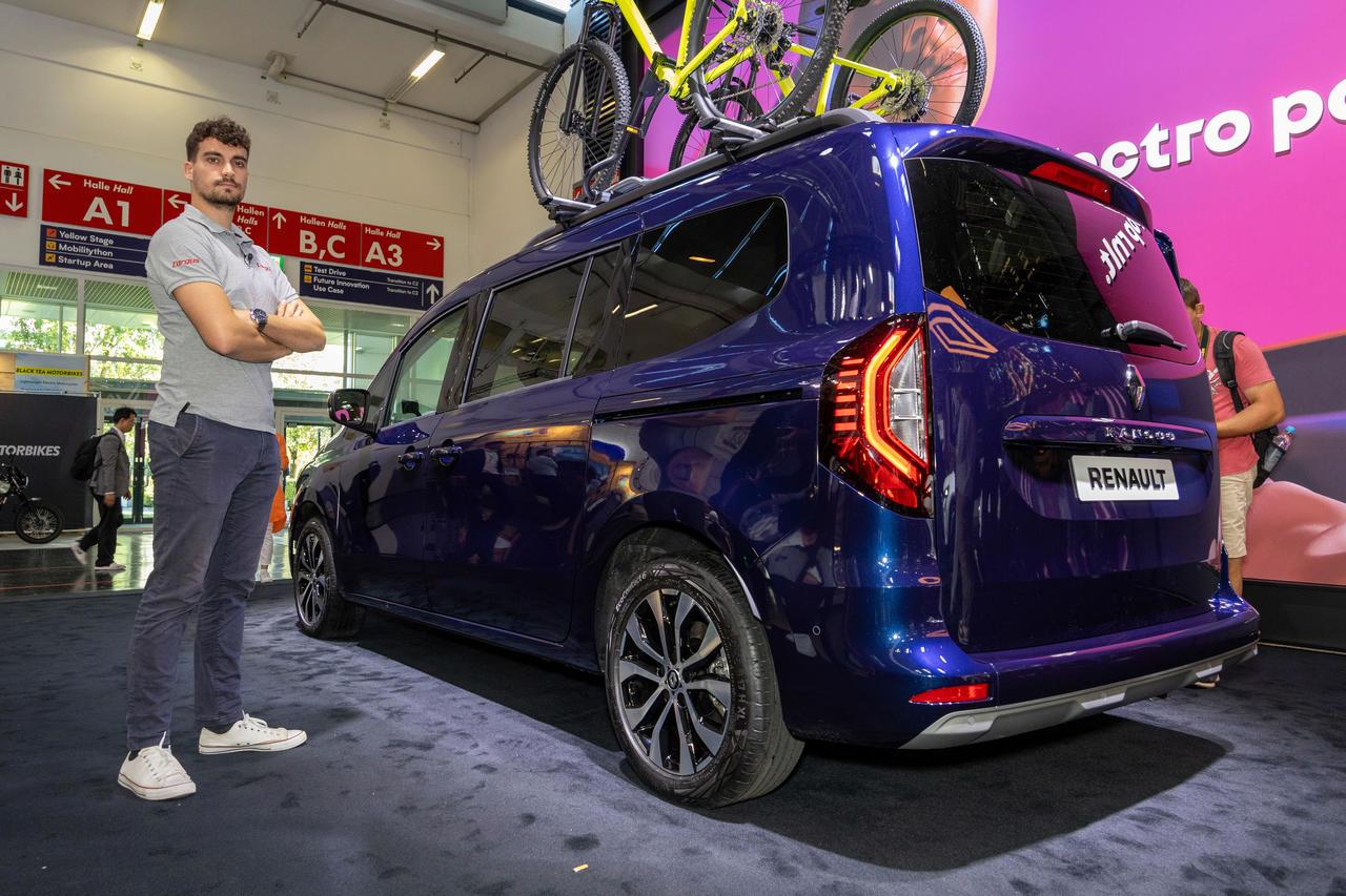 Diaporama et photos - Renault Grand Kangoo (2023). Un ludospace en ...