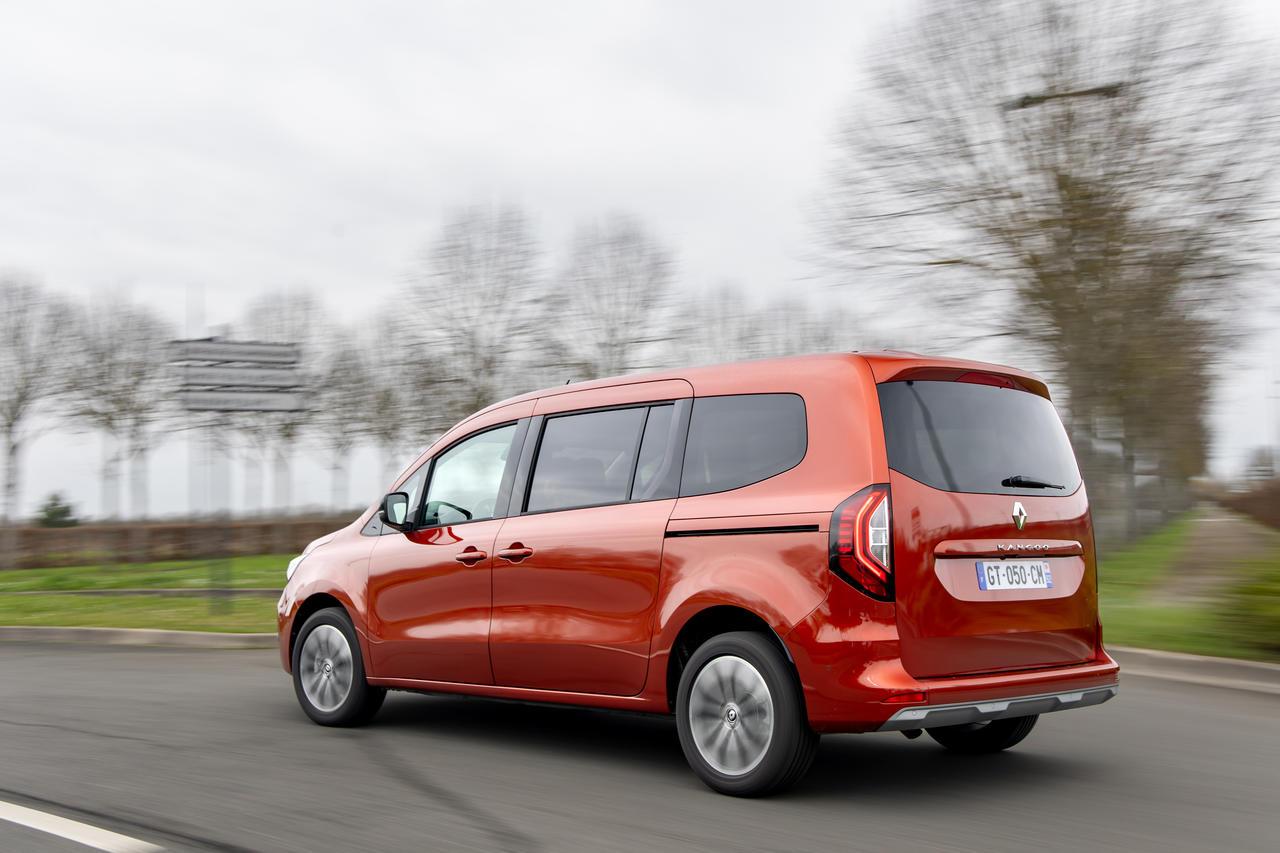Essai Renault Grand Kangoo diesel (2024). Notre avis sur la version 7 ...