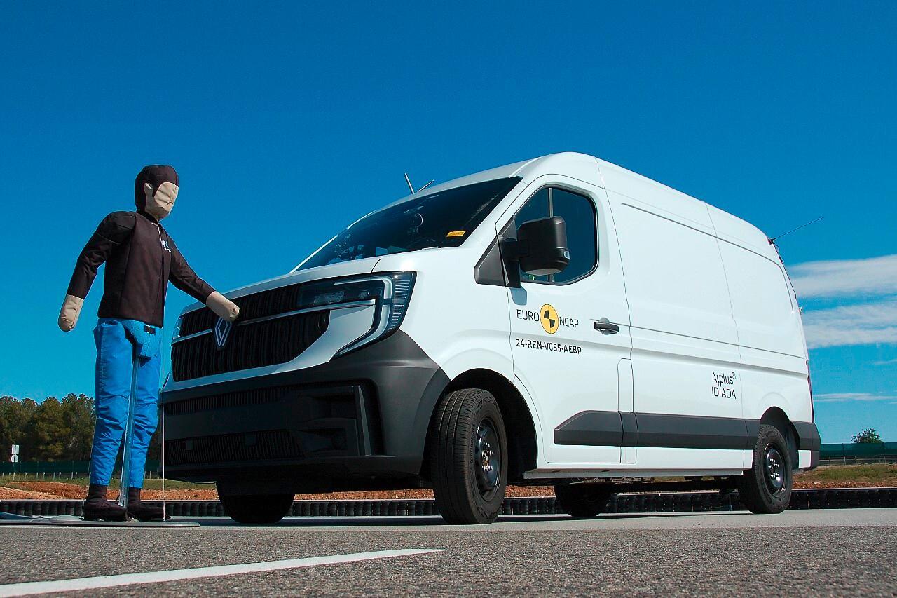 Diaporama et photos - Véhicules utilitaires. Leur sécurité active fait ...